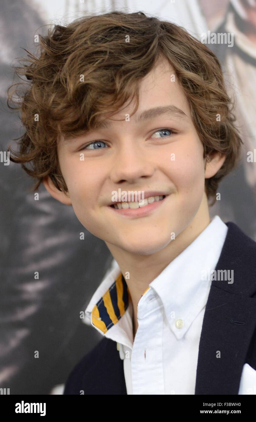 New York, NY, USA. 4ème Oct, 2015. Levi Miller aux arrivées pour PAN ...