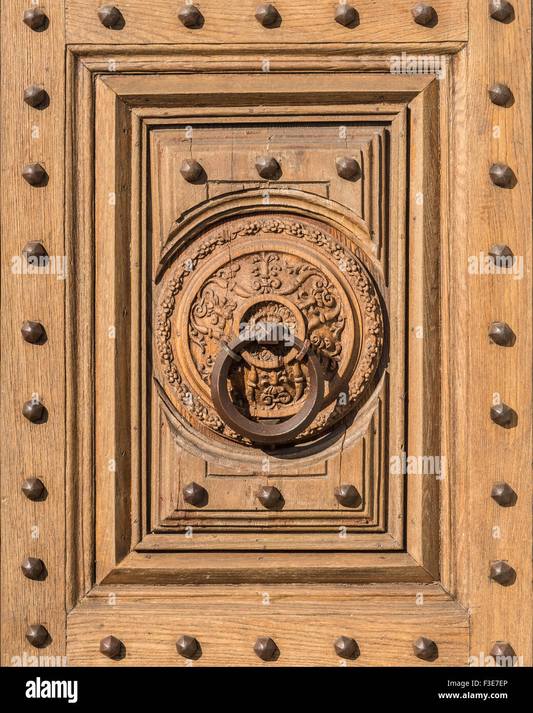 Knock door Banque de photographies et d’images à haute résolution - Alamy
