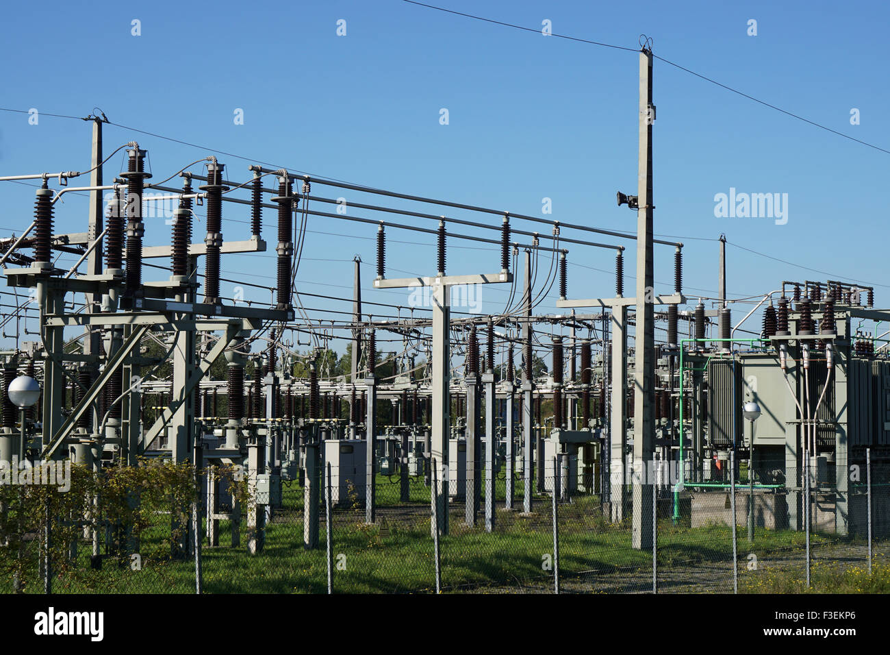 Poste de transformation ou de sous-station électrique Photo Stock - Alamy