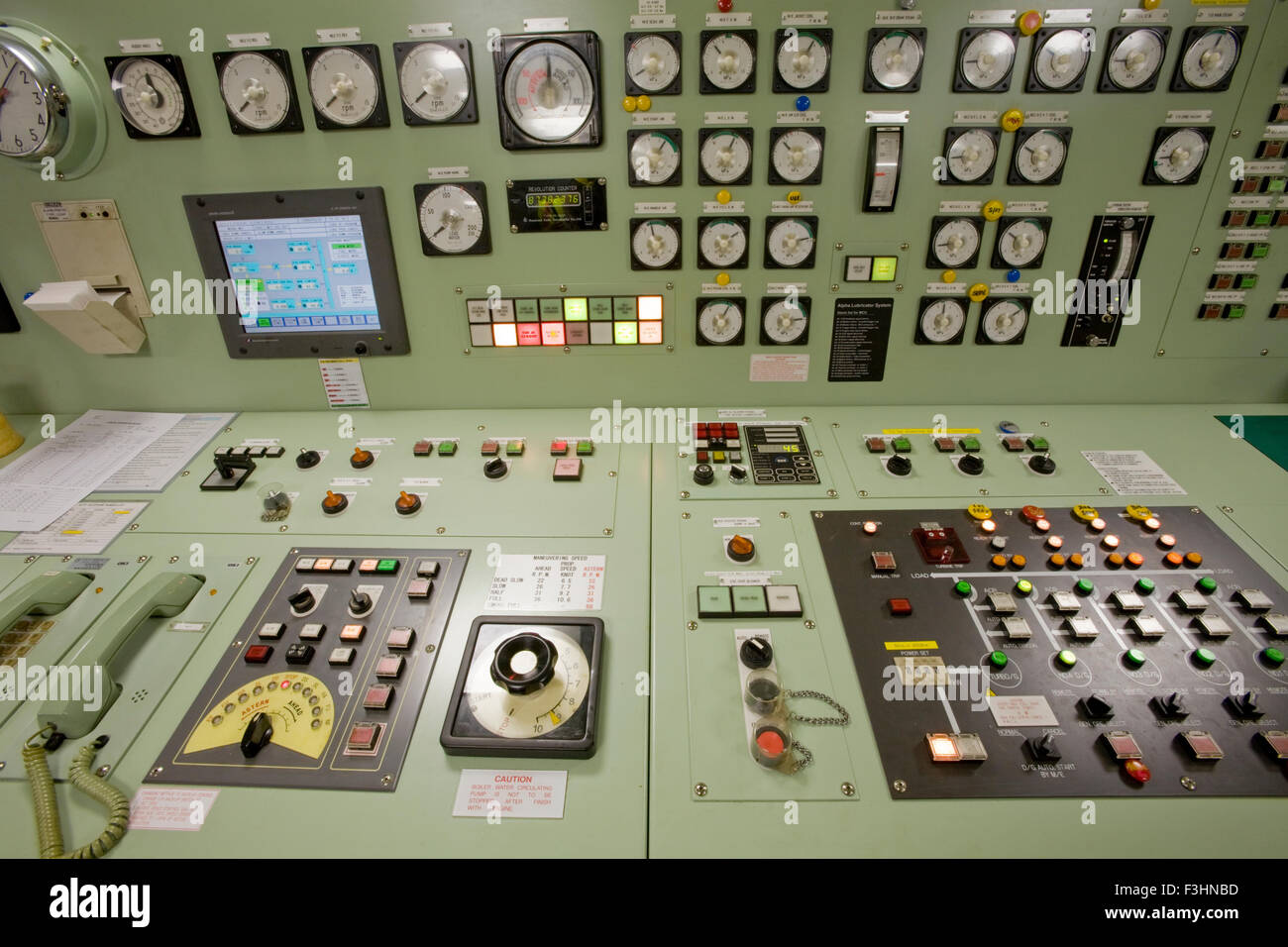 Salle des machines des navires Banque de photographies et d’images à ...