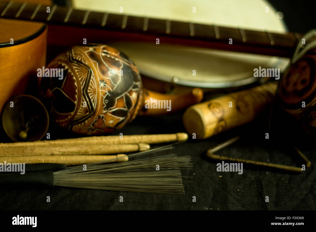Folklore music instruments Banque de photographies et d’images à haute ...