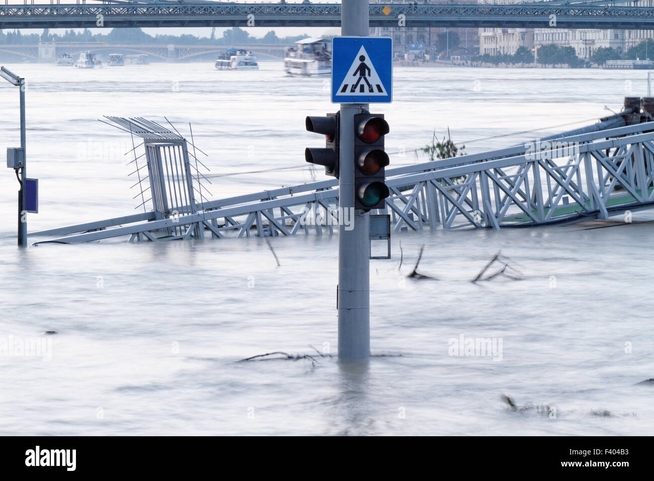 Flooding danube Banque de photographies et d’images à haute résolution ...