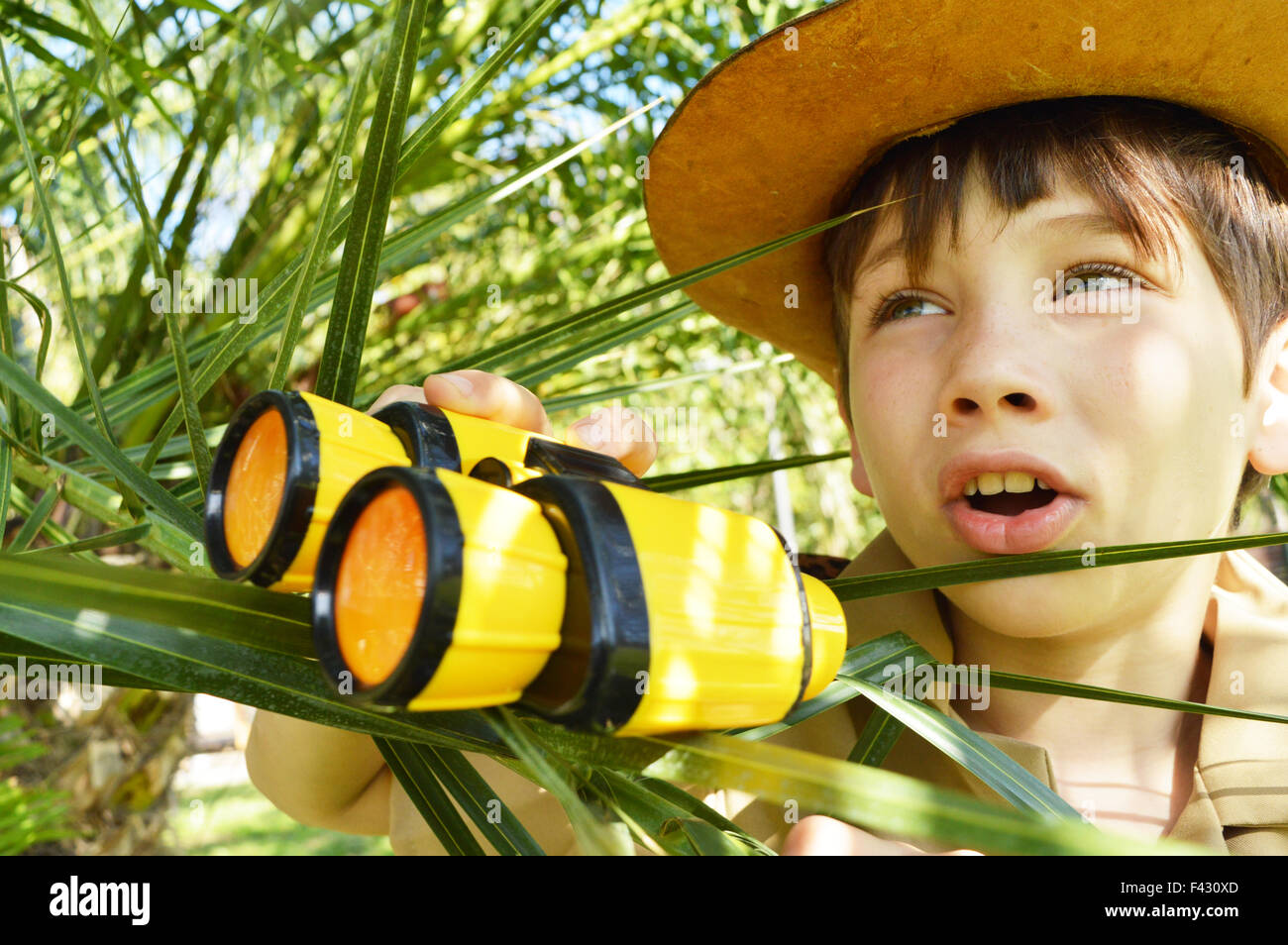 Petit aventurier Banque de photographies et d’images à haute résolution ...