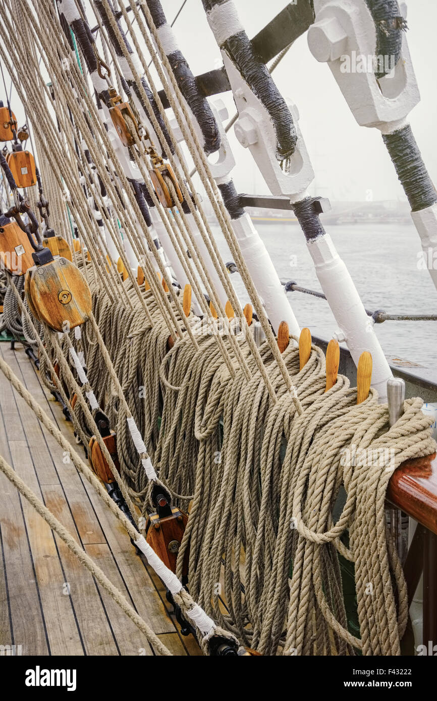 Gréement courant Banque de photographies et d’images à haute résolution ...