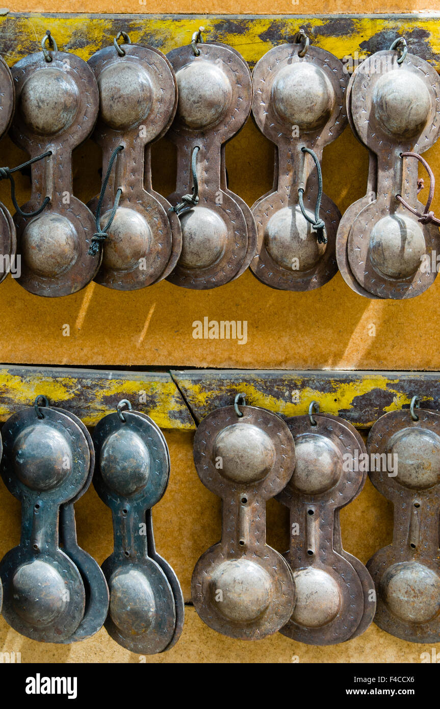 Castagnettes en fer Banque de photographies et d’images à haute ...