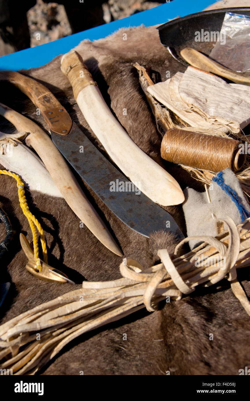 Au Canada, le Nunavut, la baie d'Hudson, d'Arviat. Outils utilisés des ...