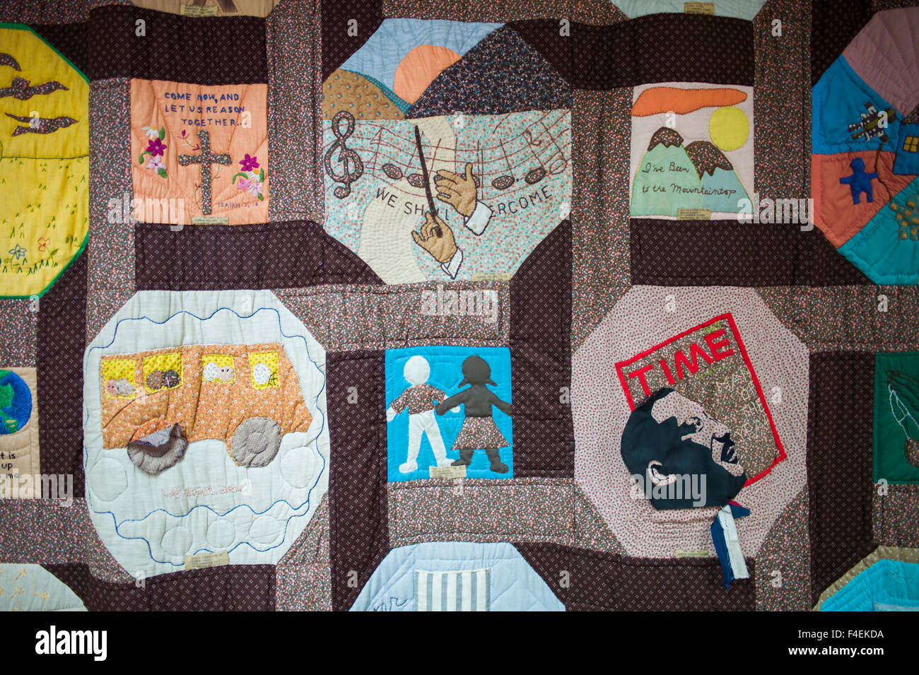 Quilt featuring images of rev martin luther king Banque de ...