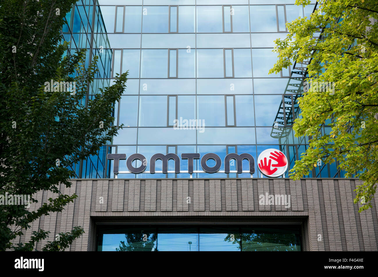 Tomtom logo Banque de photographies et d’images à haute résolution - Alamy