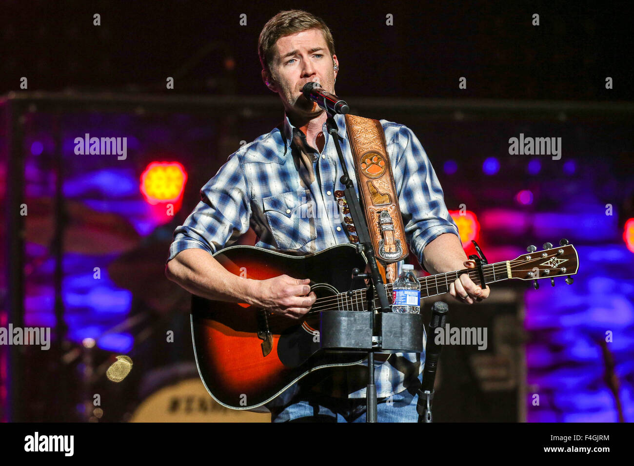 Joshua turner Banque de photographies et d’images à haute résolution ...