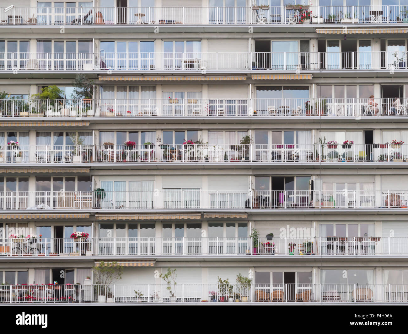 Balcons paris Banque de photographies et d’images à haute résolution ...