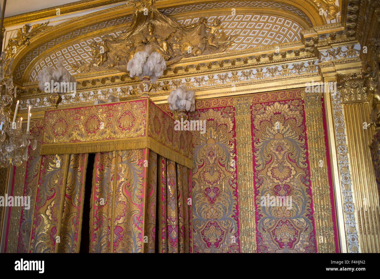 Chambre du roi et chambres au château de Versailles un château royal de ...