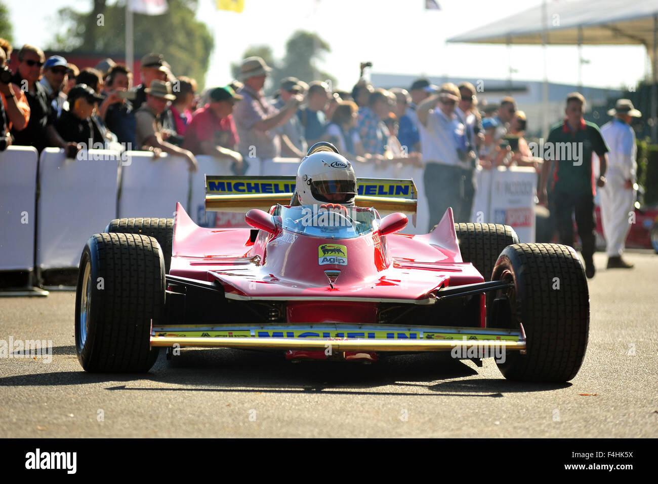 Une Ferrari 312 F1 1979 voitures se prépare à rouler à la Goodwood ...