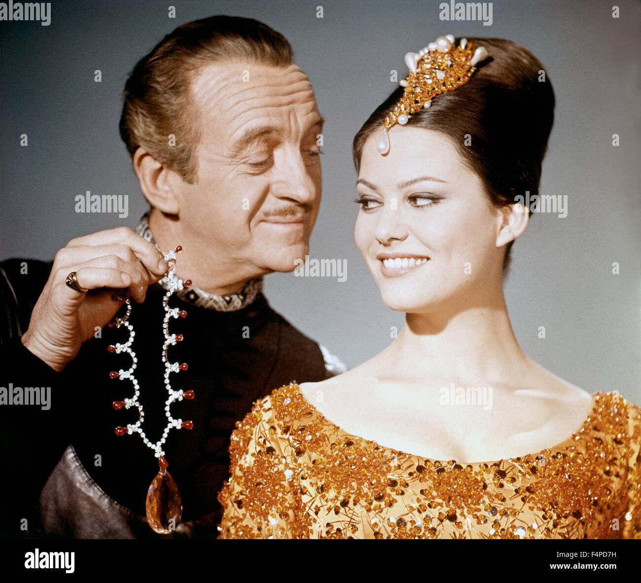 David Niven, Claudia Cardinale / 1963 La Panthère Rose réalisé par ...