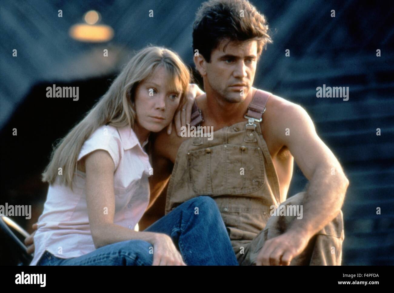 Sissy Spacek et Mel Gibson / La rivière / 1984 réalisé par Mark Rydell ...