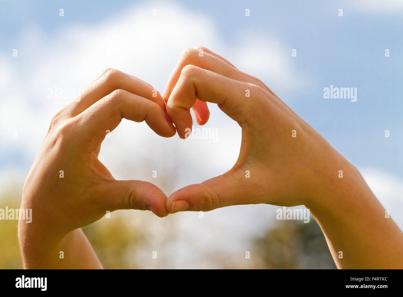 Coeur de doigt Banque de photographies et d’images à haute résolution ...