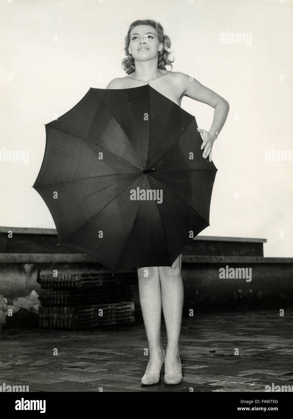 Woman strip tease Banque de photographies et d’images à haute ...