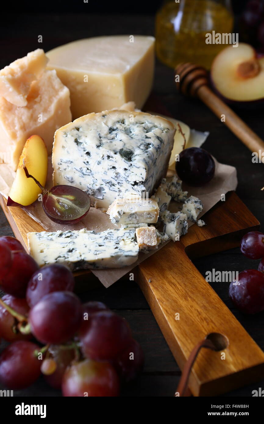 Fromage roquefort Banque de photographies et d’images à haute ...