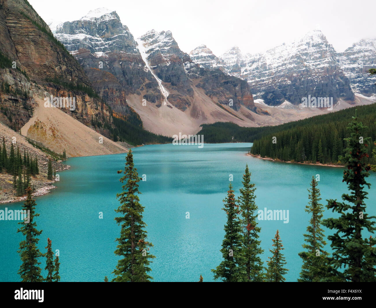 Moraine lake banff national park Banque de photographies et d’images à ...