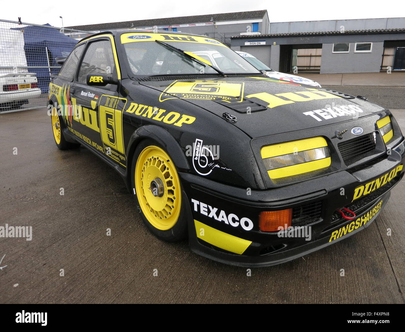 Race car at the deutsche tourenwagen masters dtm Banque de ...