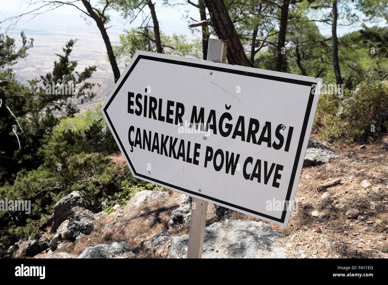 Prisonniers de guerre Esirler Magarasi POW signe la grotte dans le nord ...