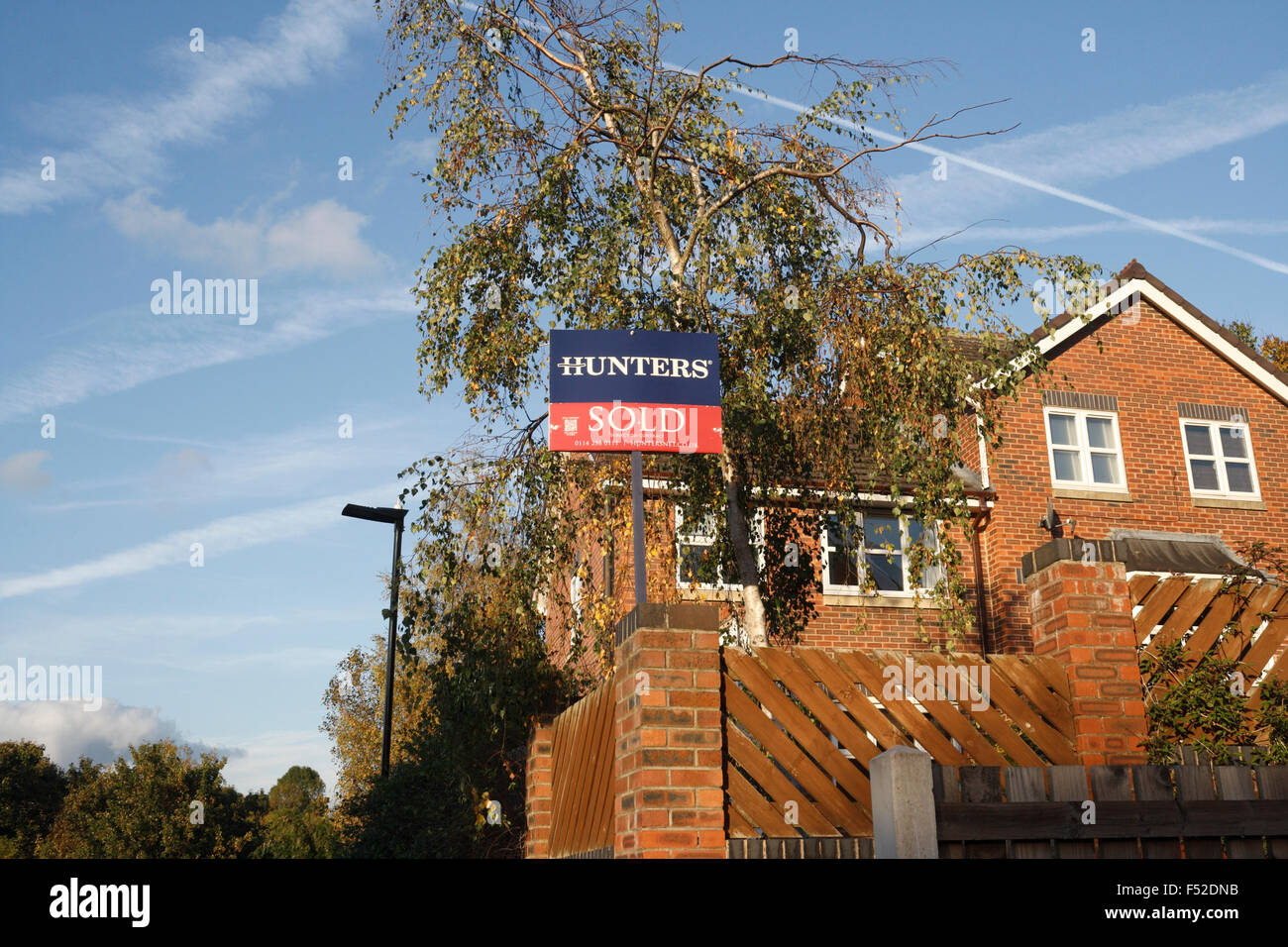 Maison vendu Banque de photographies et d’images à haute résolution - Alamy