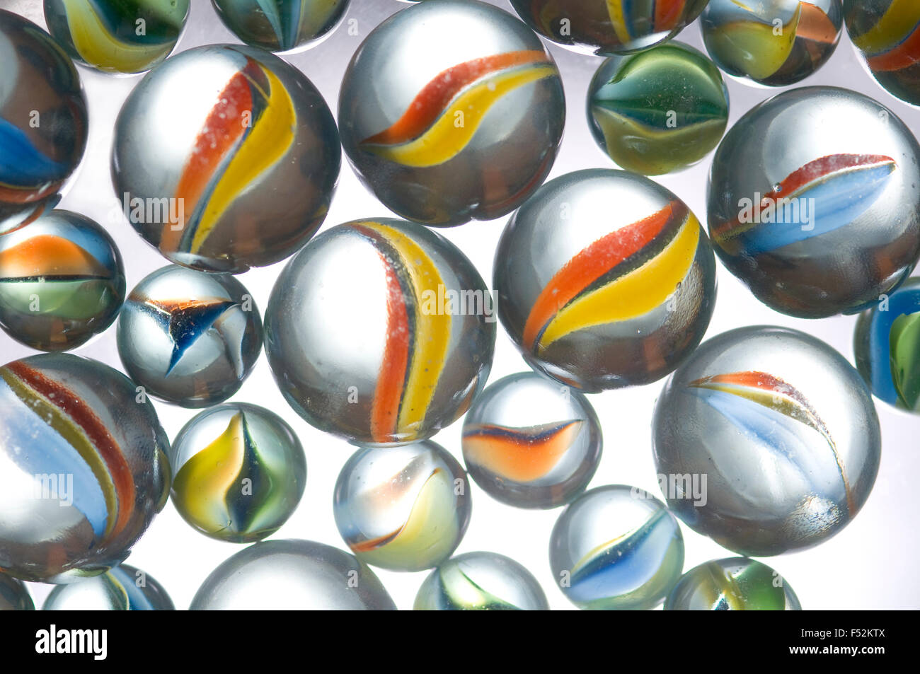 Billes en verre Banque de photographies et d’images à haute résolution ...