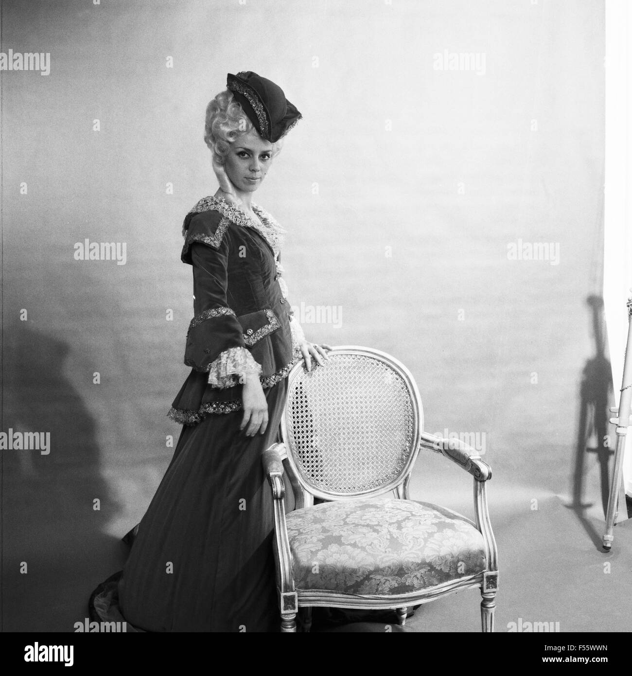 Ursula lingen Banque d'images noir et blanc - Alamy