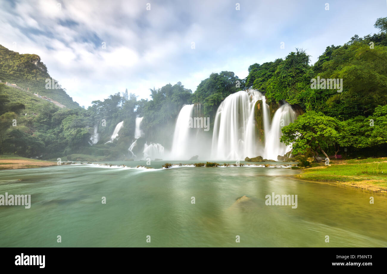 Interdiction des chutes de gioc detian Banque de photographies et d ...