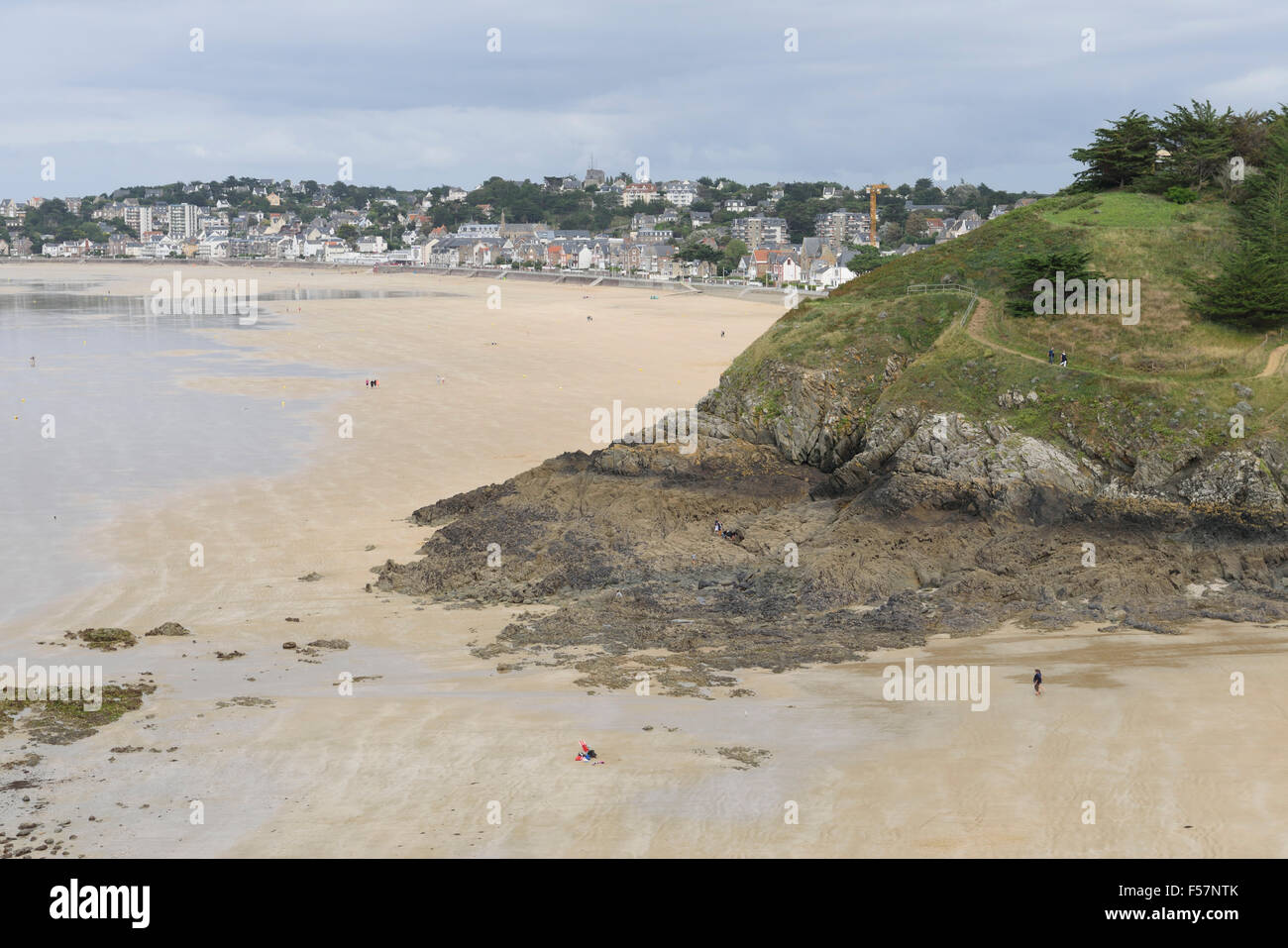 Val andre Banque de photographies et d’images à haute résolution - Alamy