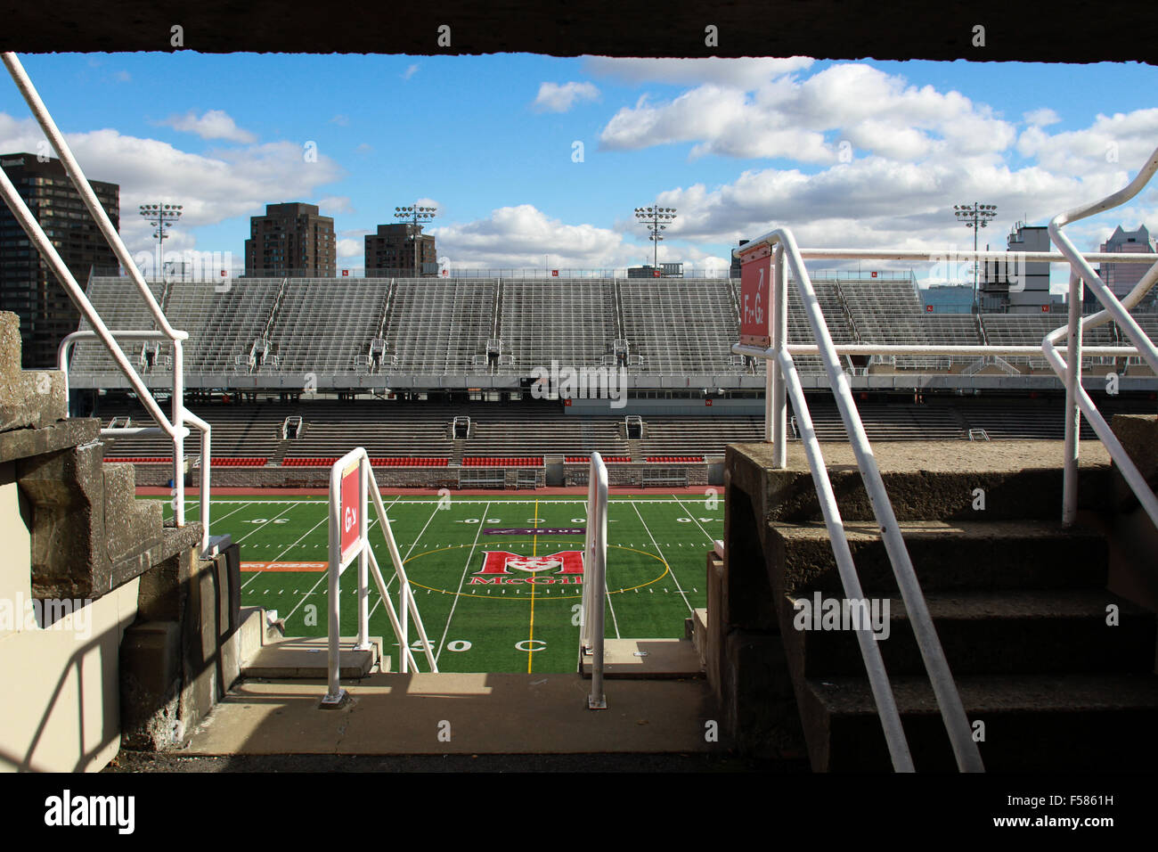 Stade percival molson Banque de photographies et d’images à haute ...