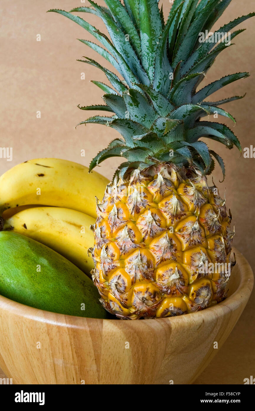 Tropical fruits banana ananas Banque de photographies et d’images à ...