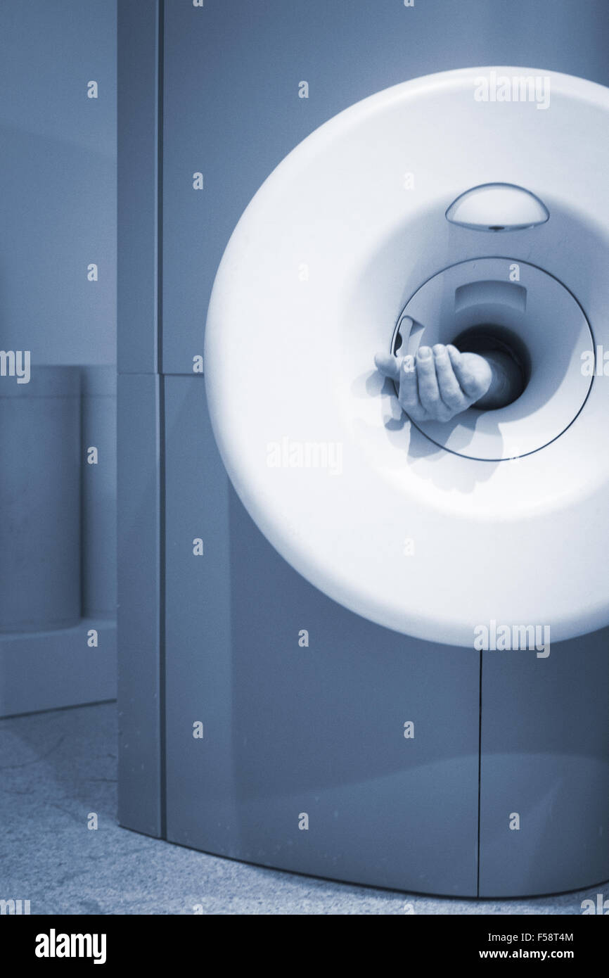 Open mri scan Banque de photographies et d’images à haute résolution ...