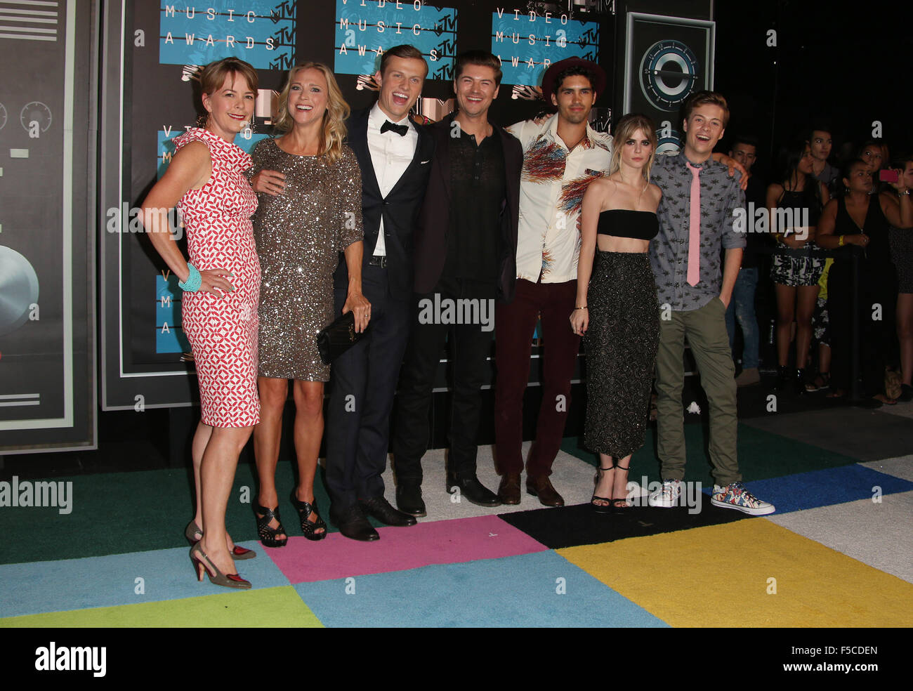 Carlson young scream Banque de photographies et d’images à haute ...