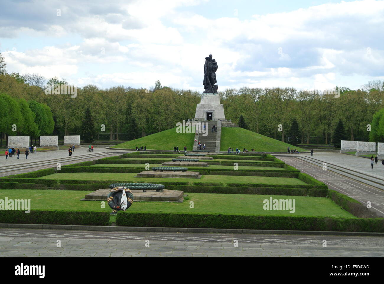 Monument commémoratif de guerre soviétique (parc de Treptow), l ...