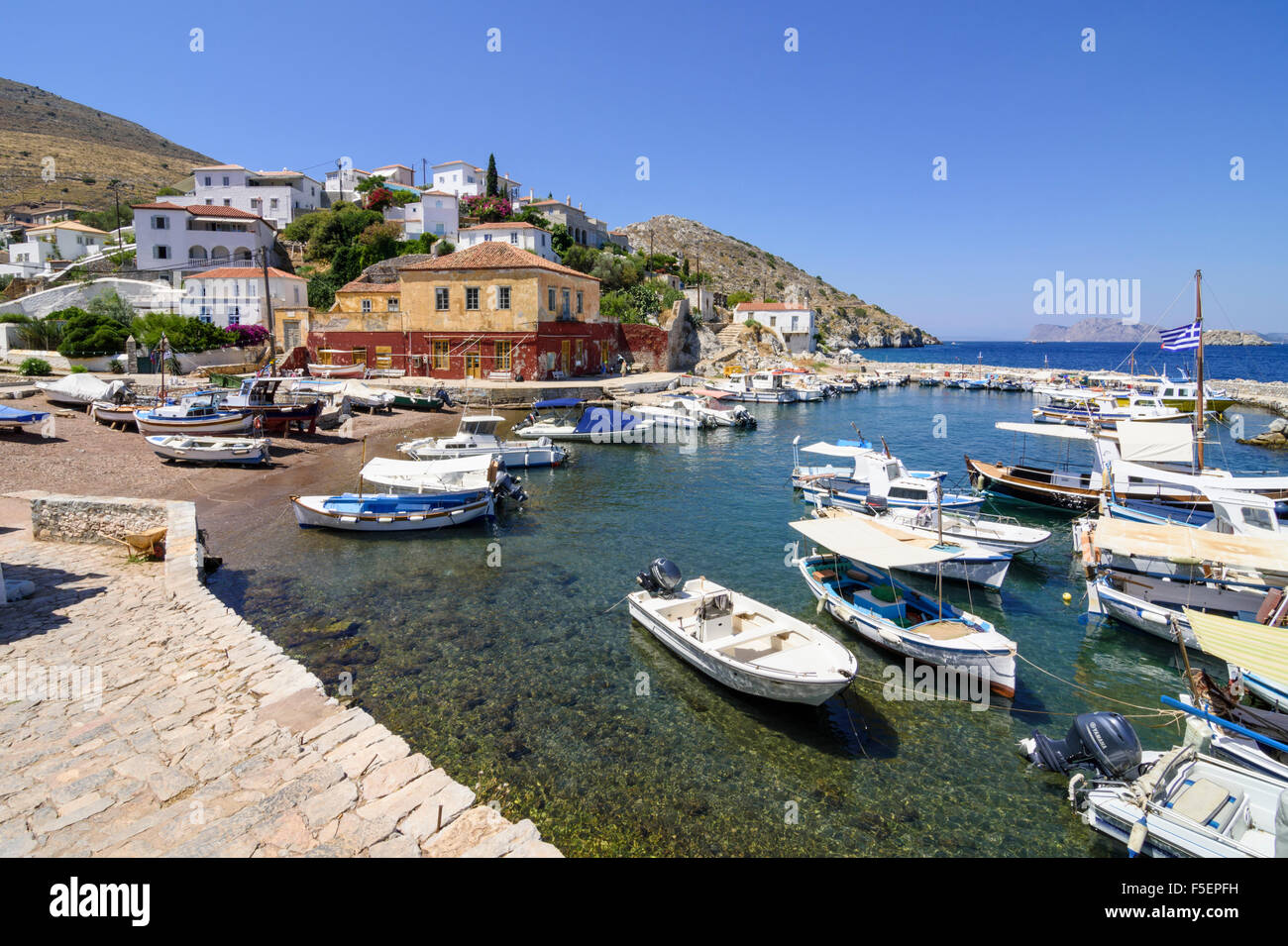 Kamini hydra island greece Banque de photographies et d’images à haute résolution - Alamy