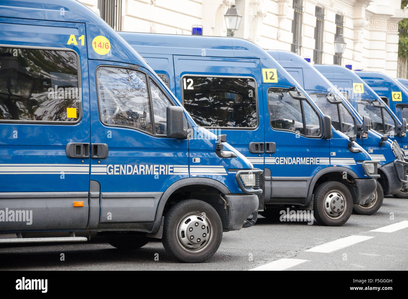 Fourgon de gendarmerie Banque de photographies et d’images à haute ...