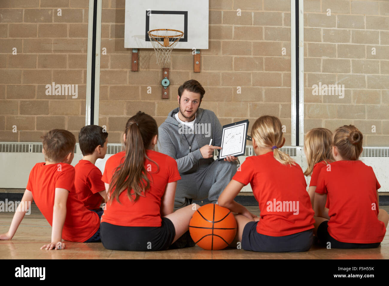 Basketball scolaire Banque de photographies et d’images à haute ...