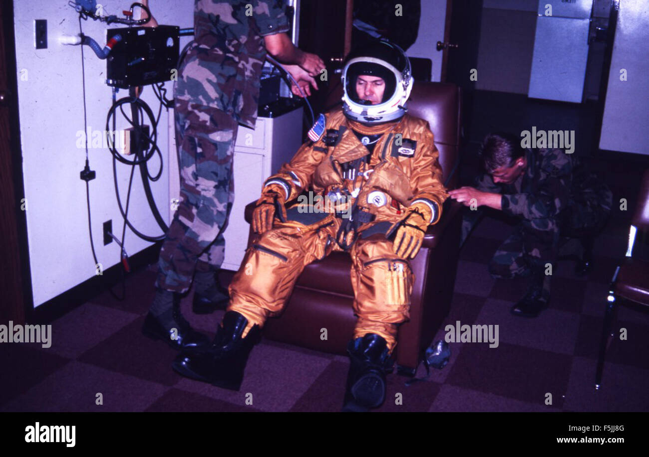 Lockheed SR-71 pilot Lieutenant-colonel Dan House 1RS 27Sep89 RJF Photo ...