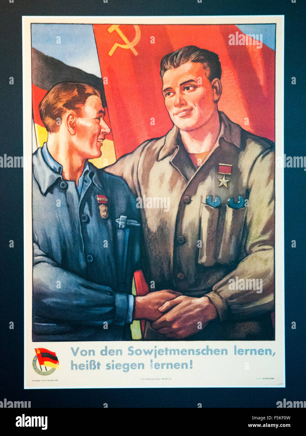 Affiche de propagande guerre froide Banque de photographies et d’images ...