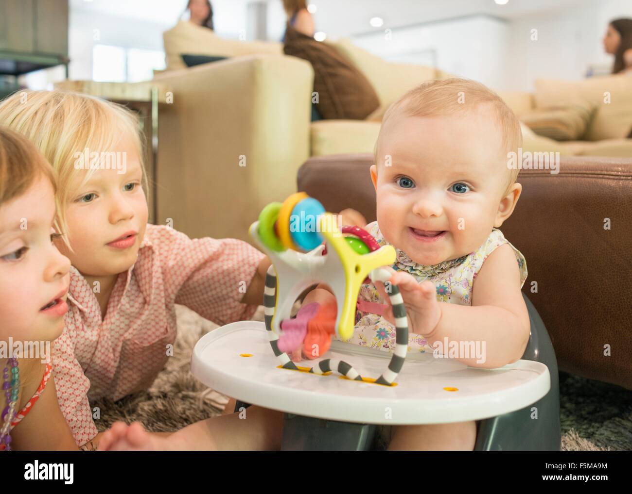 Deux jeunes enfants Banque de photographies et d’images à haute ...