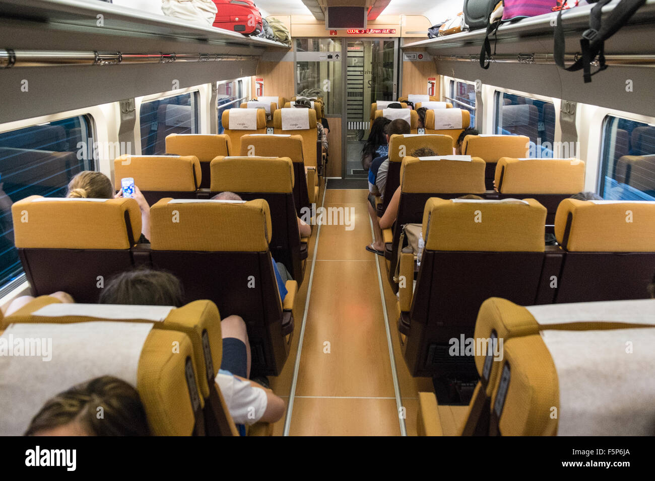 Tgv train interior Banque de photographies et d’images à haute ...