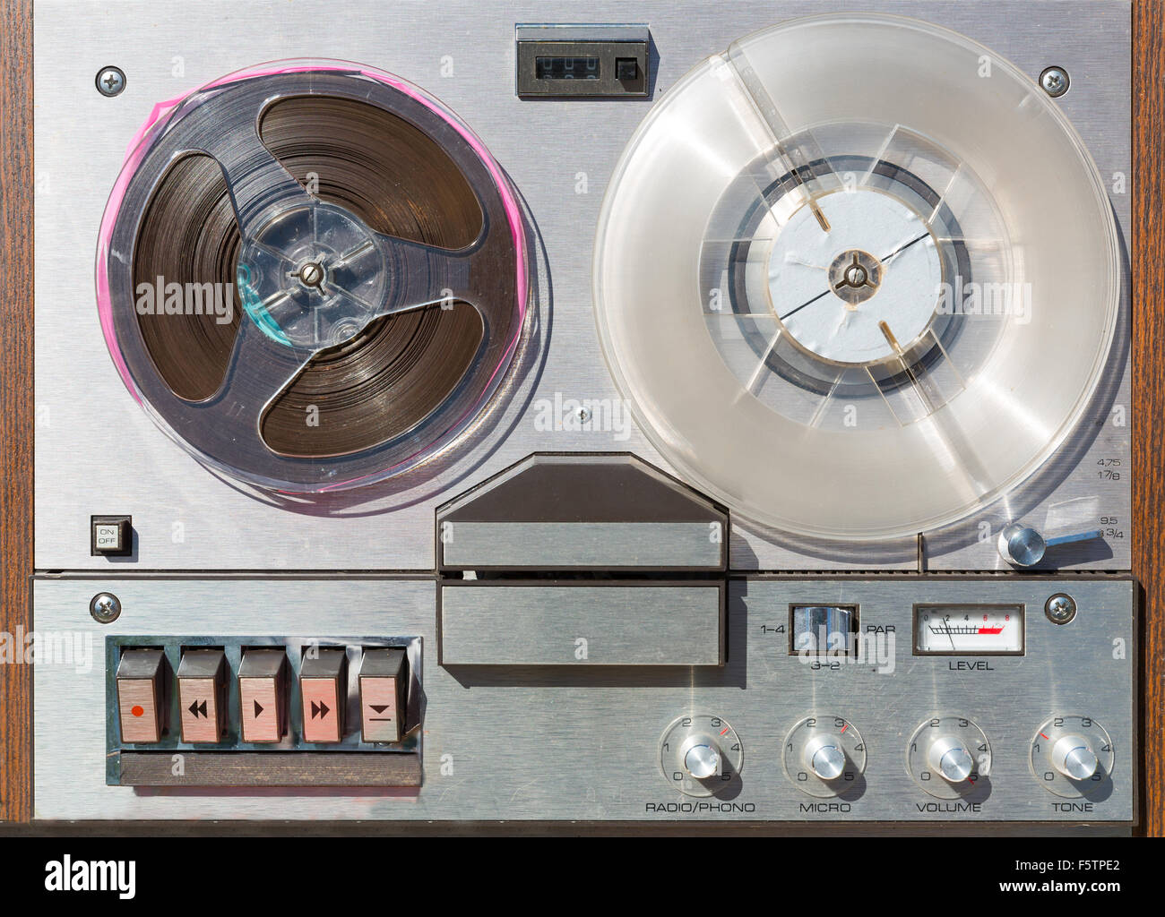 Stereo deck system Banque de photographies et d’images à haute ...