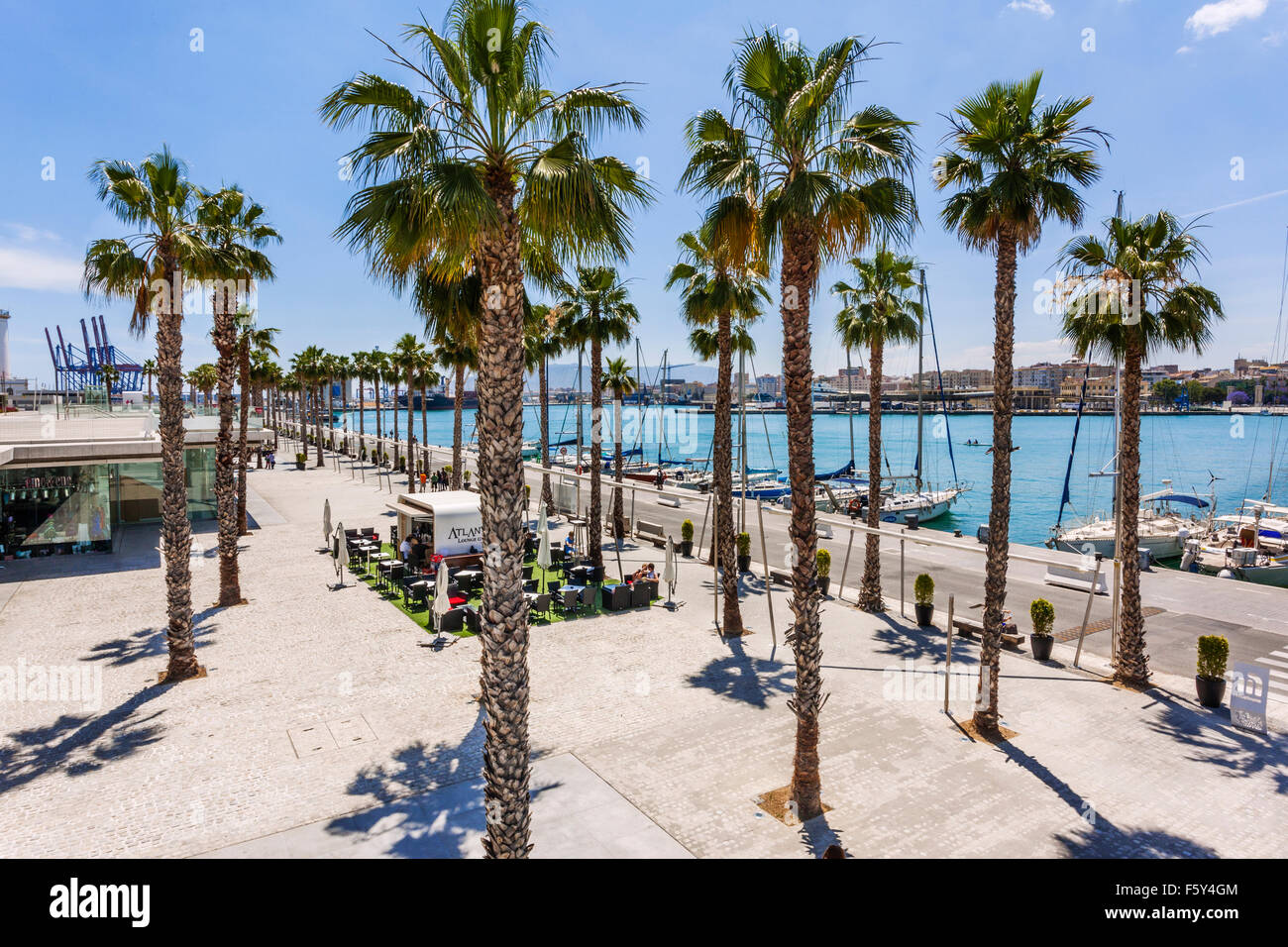 Muelle Uno, Port de Malaga, Malaga, Andalousie, espagne. Un quai de l ...