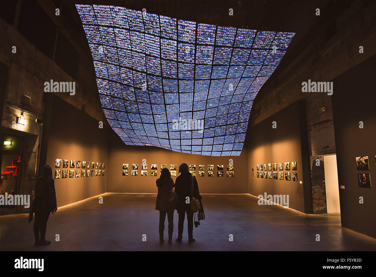 Portrait de sakip sabanci Banque de photographies et d’images à haute ...