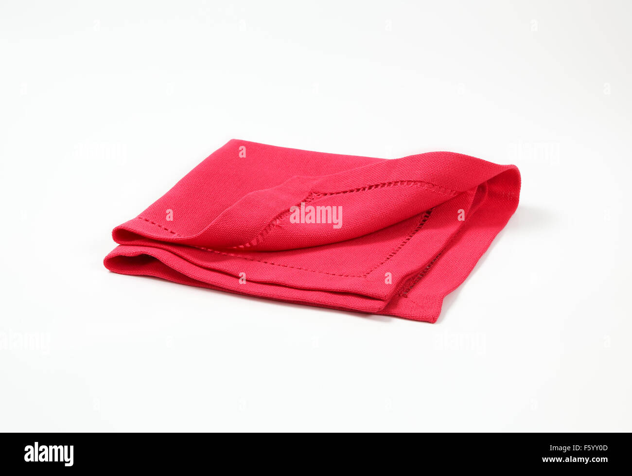 Set de table rouge sur fond blanc Photo Stock - Alamy