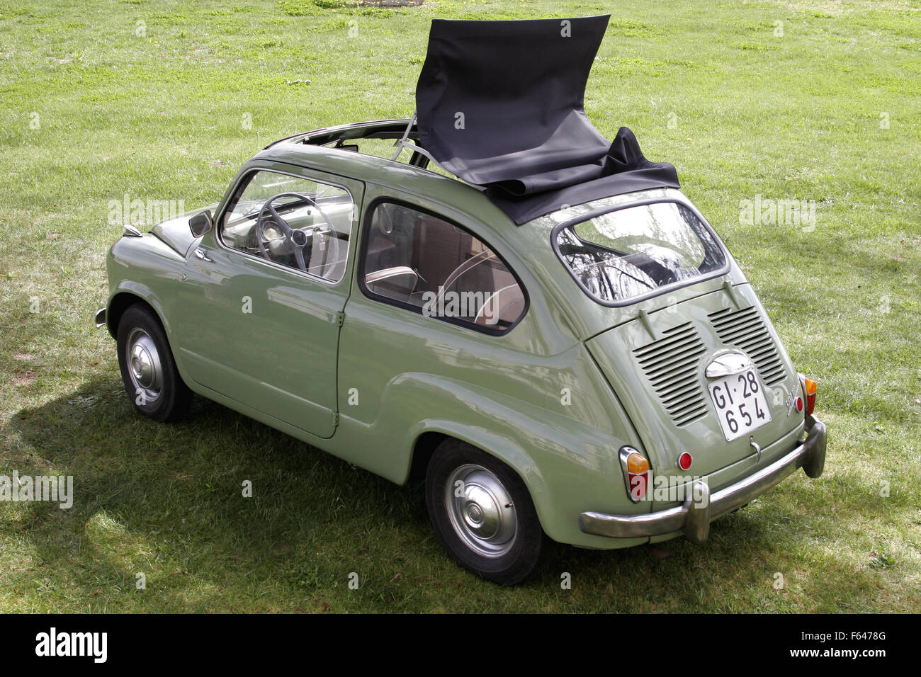 Fiat cabriolet vintage car Banque de photographies et d’images à haute ...