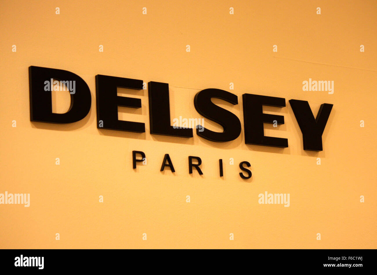 Delsey paris logo Banque de photographies et d’images à haute ...