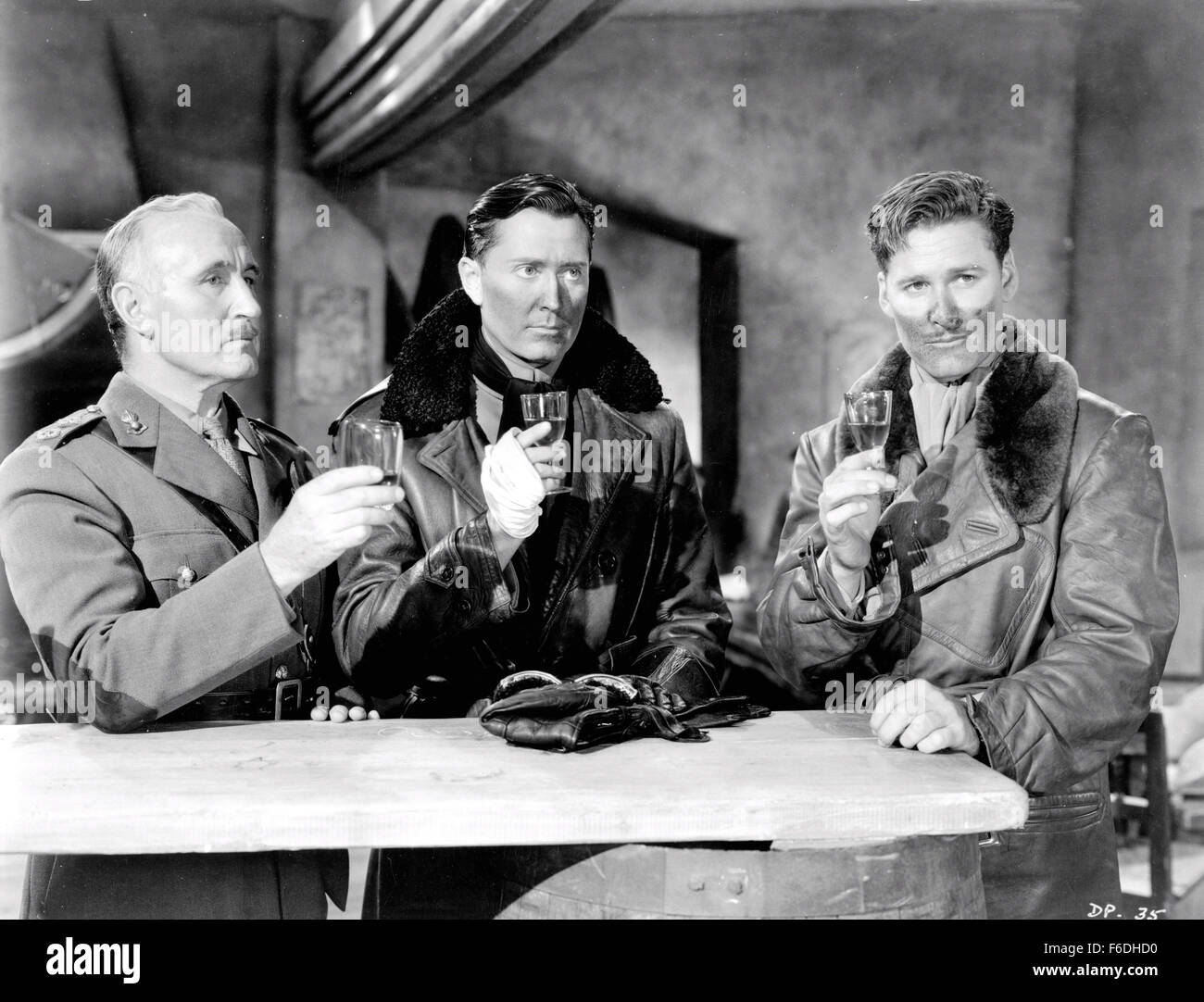 Publié : 23 décembre 1938 - Titre original : The Dawn Patrol. Sur la ...