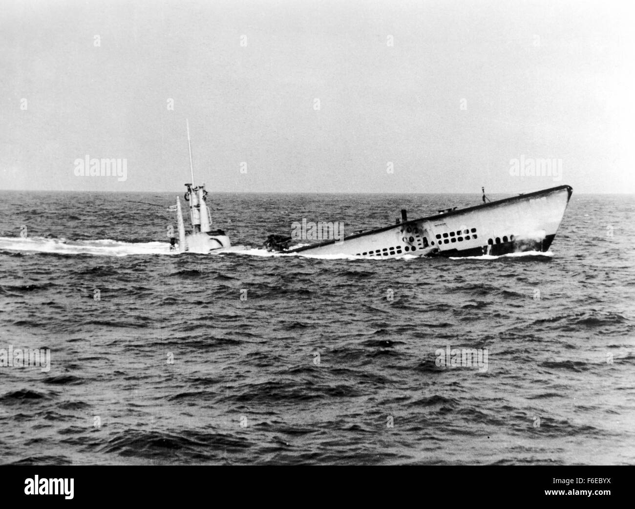 DATE DE SORTIE : Mars 27, 1958. Titre du film : Run Silent Run Deep ...