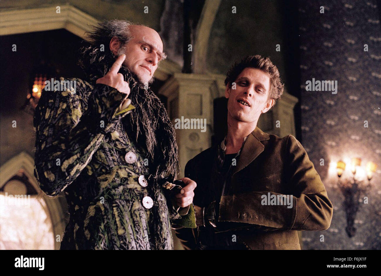 DATE DE SORTIE : Décembre 17, 2004. Titre du film : Lemony Snicket's A ...